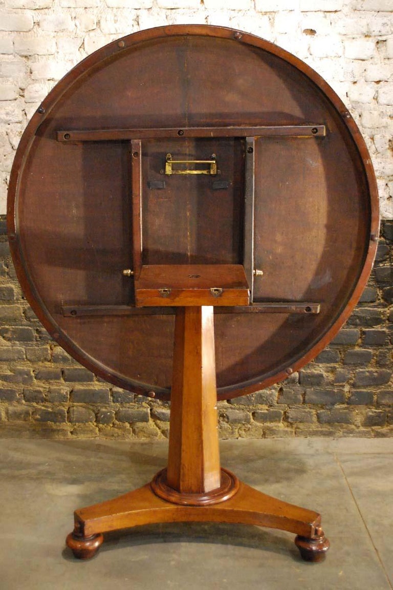 Antique Round English Regency Style Mahogany Tilt-Top Center Table at ...