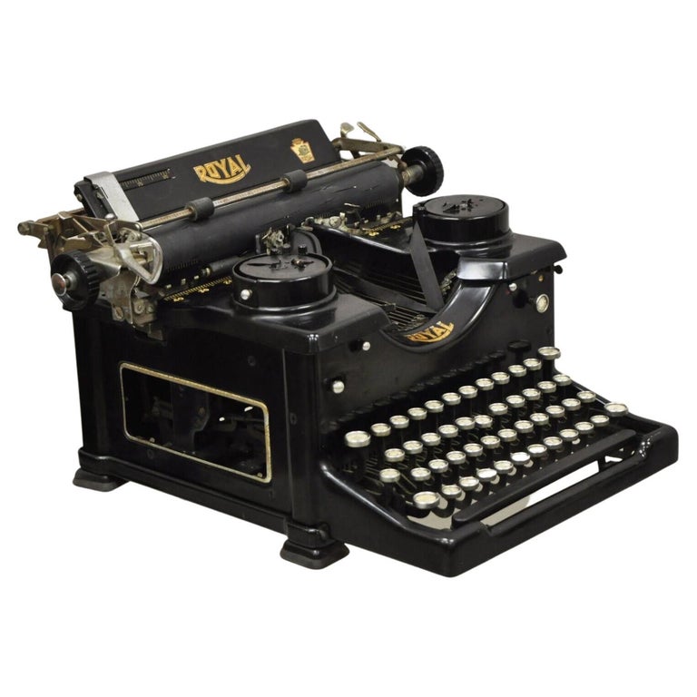 Vintage Royal Typewriter Models
