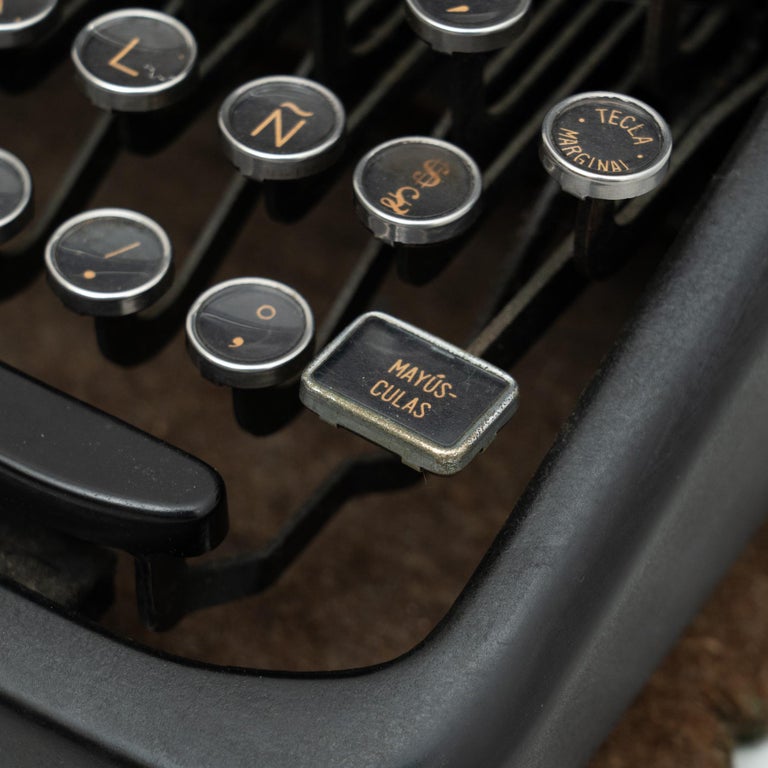 Antique Royal Typewriter Machine, circa 1920 For Sale at 1stDibs