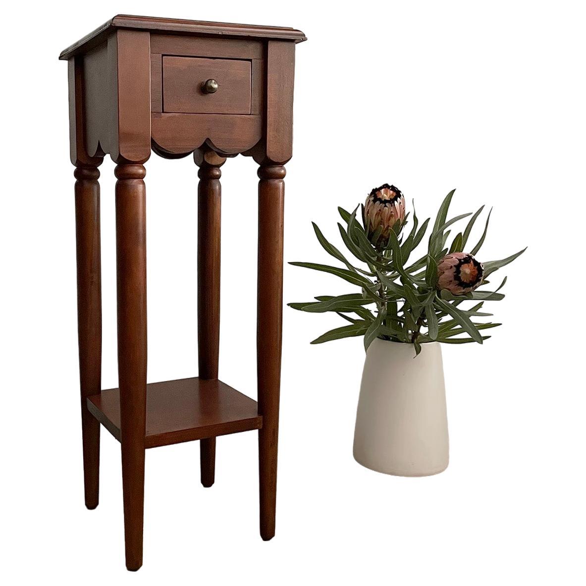 Antique Scalloped Wood Side Table For Sale at 1stDibs