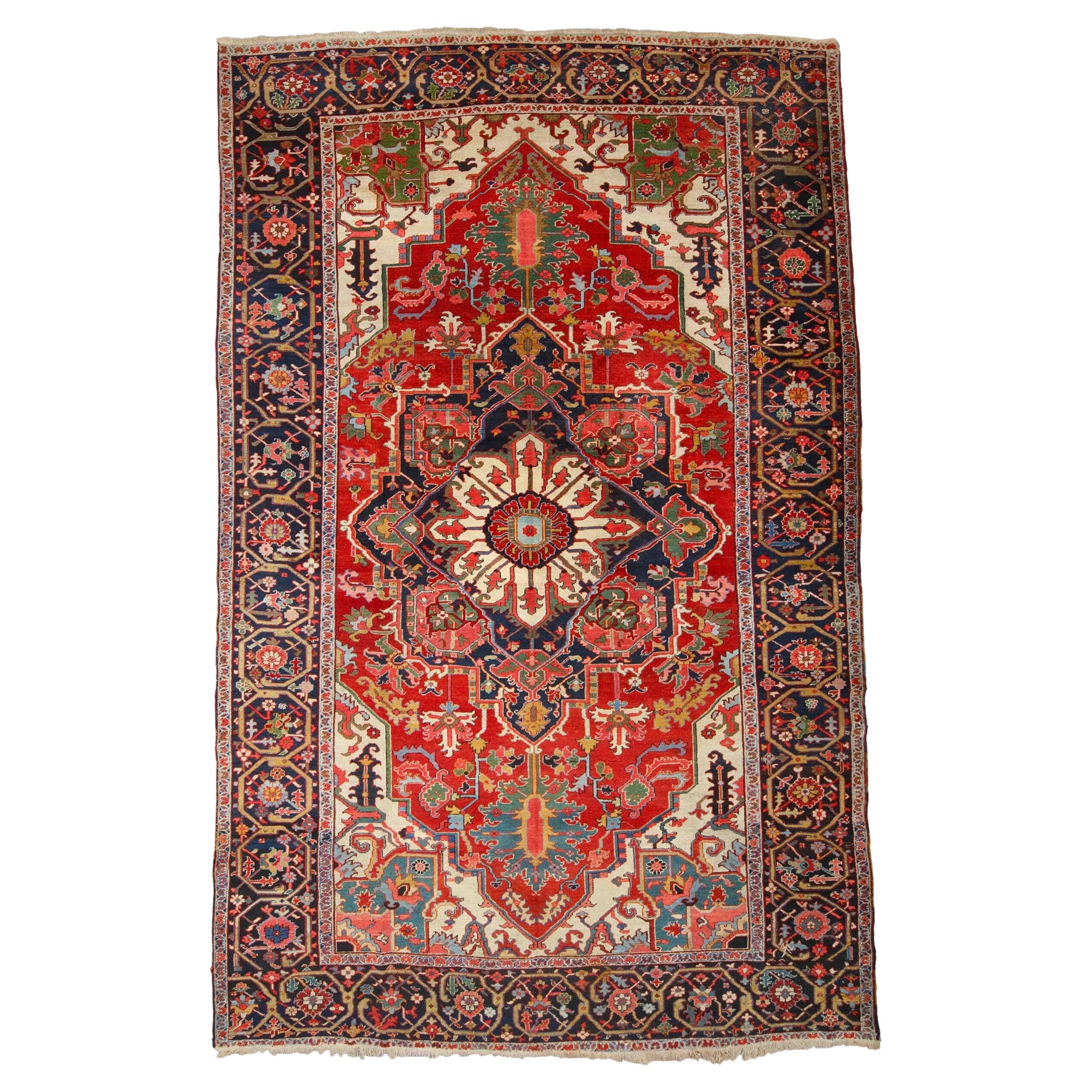Antique Persian Serapi Carpet, Mid-19th Century For Sale at 1stDibs