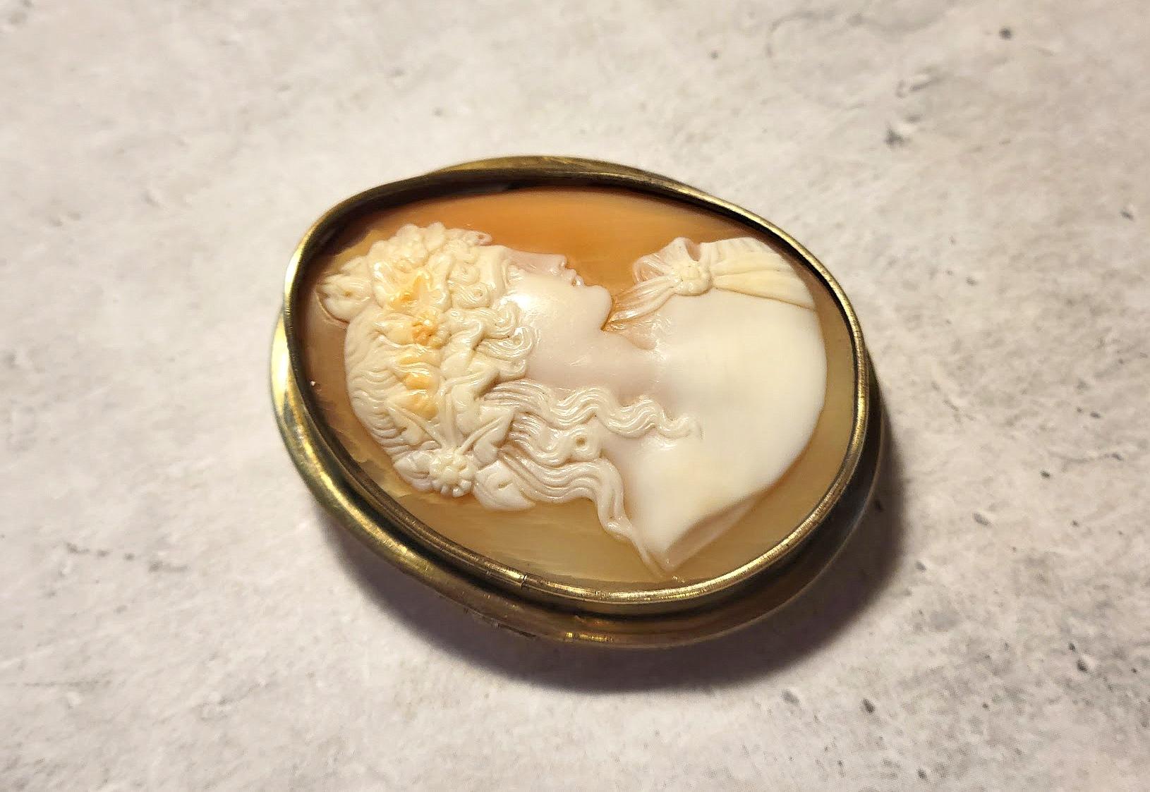 Antique Shell Cameo Antinous at 1stDibs | cameo shell