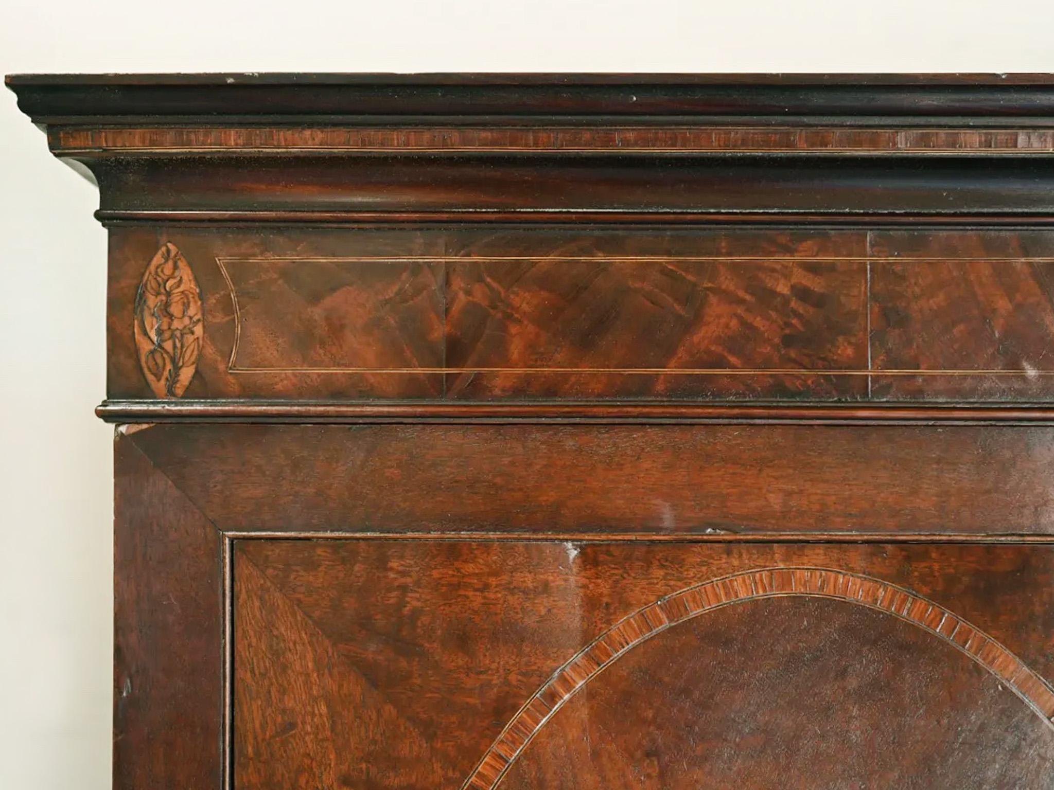 Antique Sheraton Period Mahogany Linen Press For Sale at 1stDibs