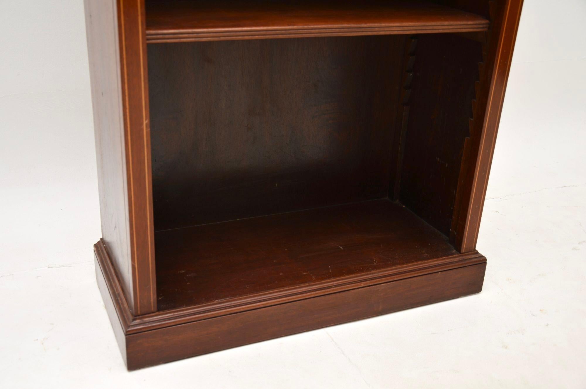Antique Sheraton Style Open Bookcase For Sale at 1stDibs