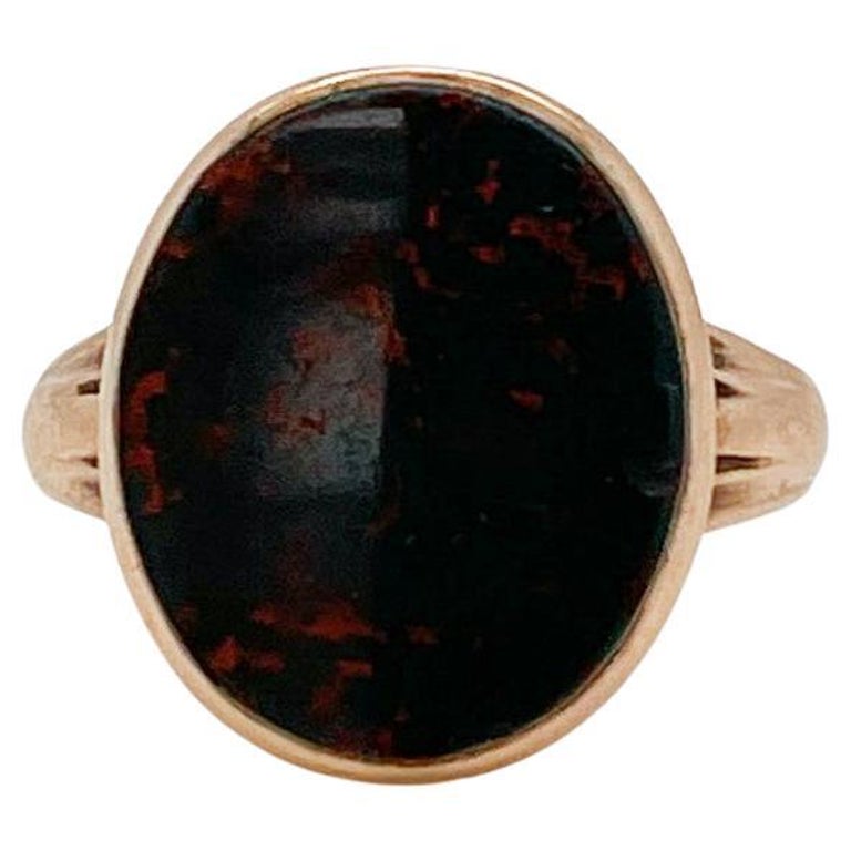 Antiker signierter edwardianischer 14 Karat Gold and Blutstein Cabochon ...