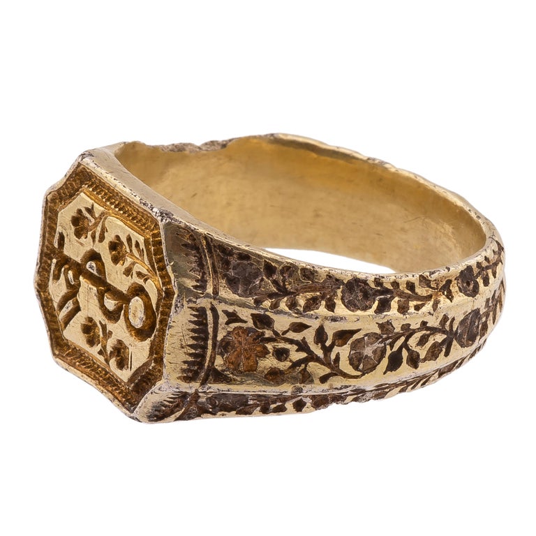 Antique Signet Ring For Sale at 1stDibs