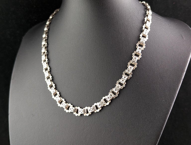 Antique Silver Book Chain Necklace, Victorian Collar For Sale at 1stDibs