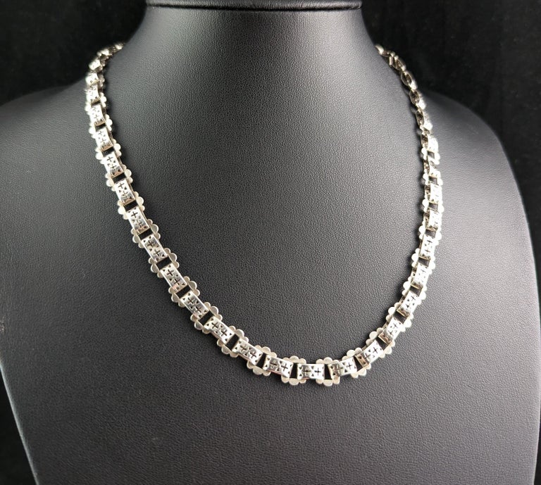 Antique Silver Book Chain Necklace, Victorian Collar For Sale at 1stDibs
