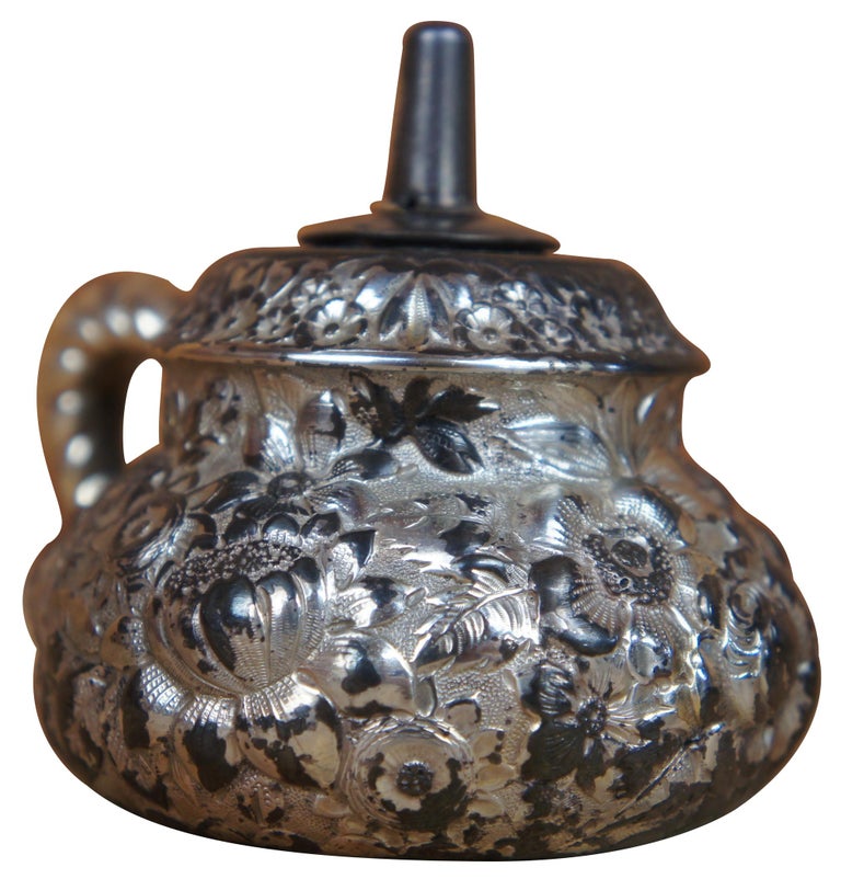 Antique Simpson Hall Miller Repousse Quadruple Silver Plate Oil Lamp ...