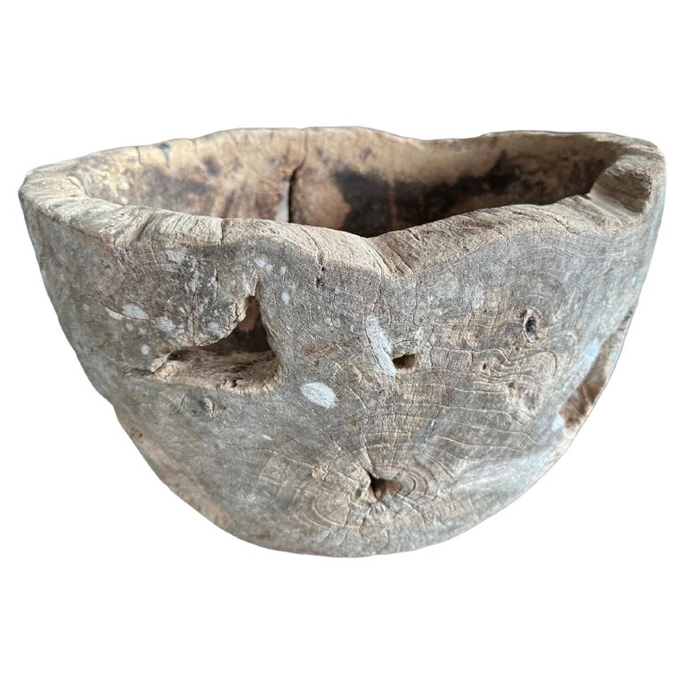 Antique Soild Teak Bowl with Stunning Patina and Wood Texture, Java c ...