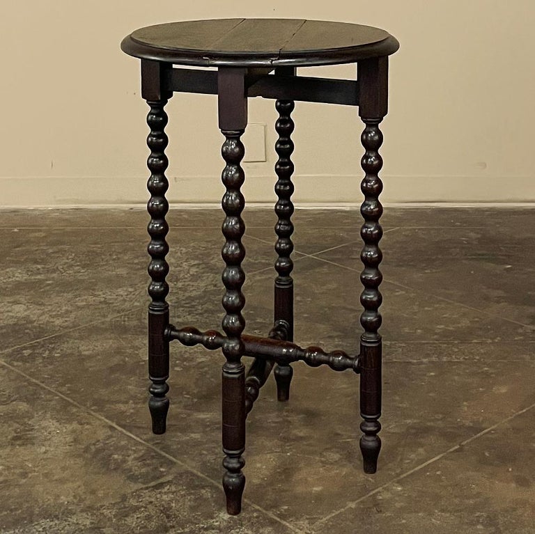 Antique Spool Leg Nesting Table Set For Sale at 1stDibs