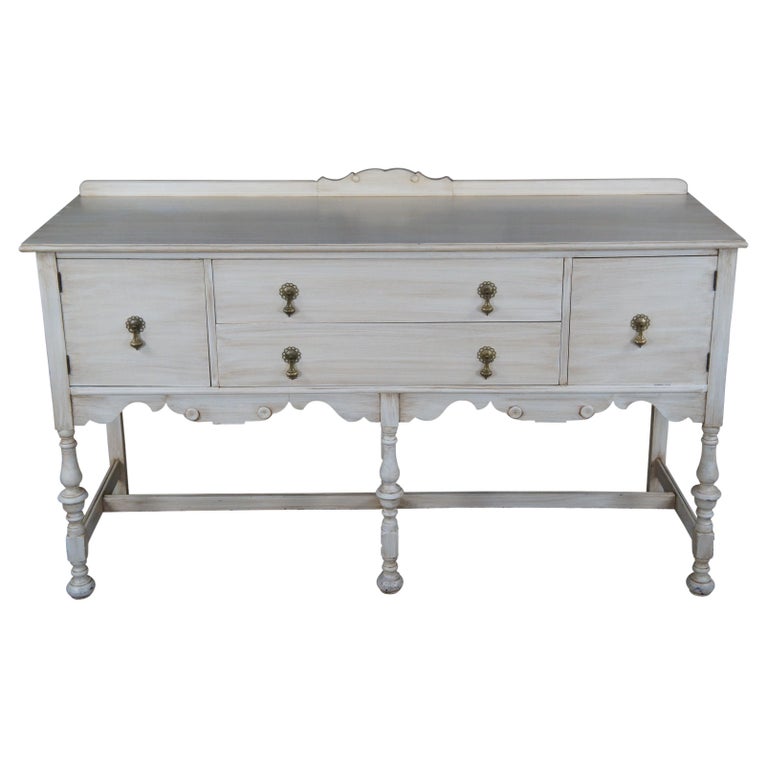 Buffet ancien standardisé en noyer toscan William and Mary 68 po. En ...