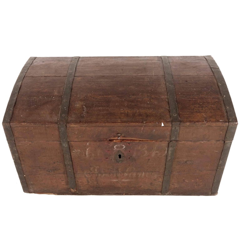Antique Swedish "Bridal Chest" from 1843 in Pine For Sale at 1stDibs