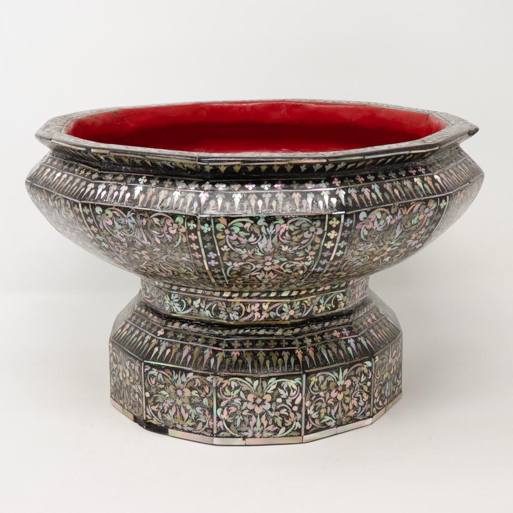Antique Thai Mother-of-Pearl Inlaid Offering Bowl For Sale at 1stDibs