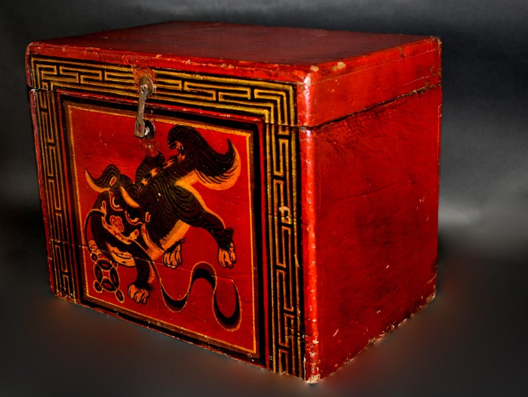 Antique Tibetan Hand Painted Foo Dog Box at 1stDibs