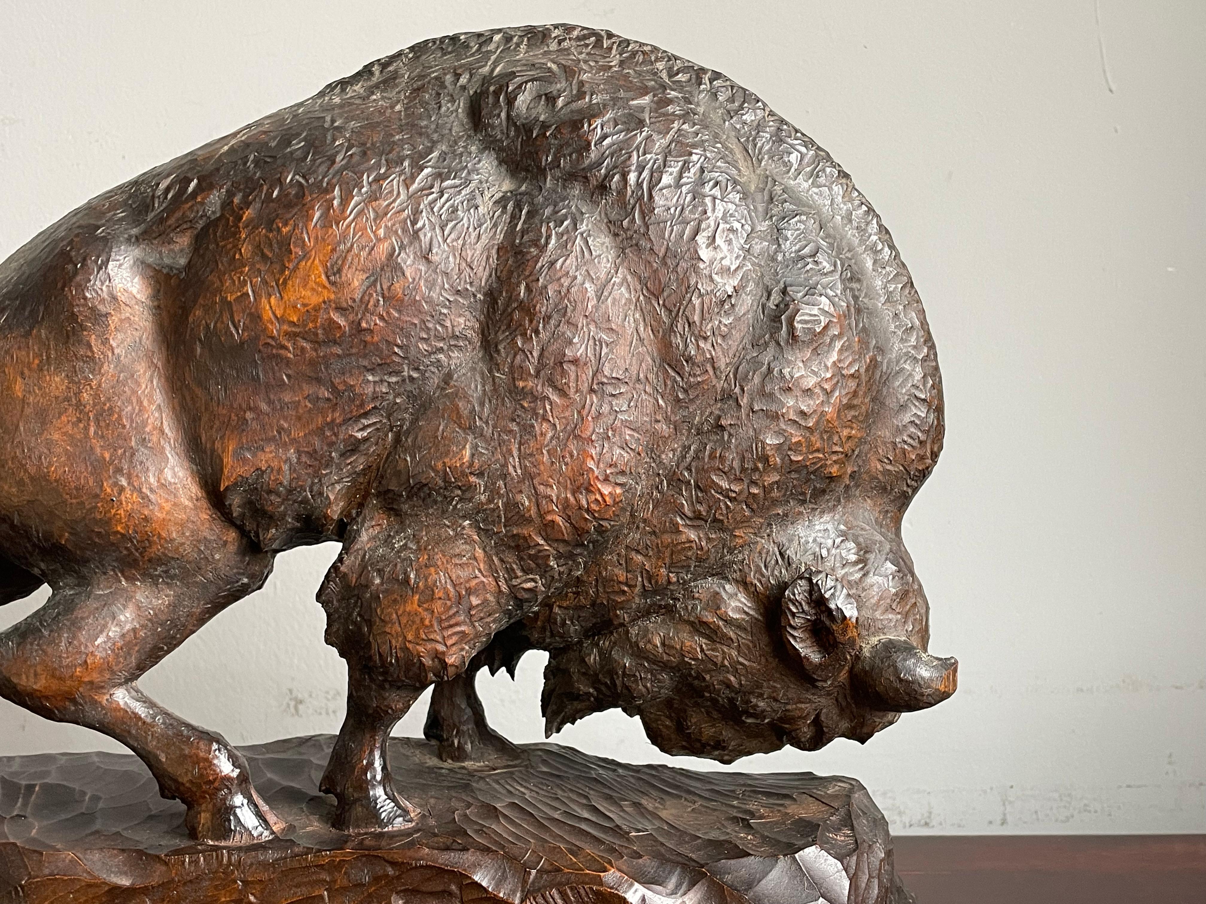 Antique and Top Quality Hand Carved Wooden American Buffalo / Bison ...
