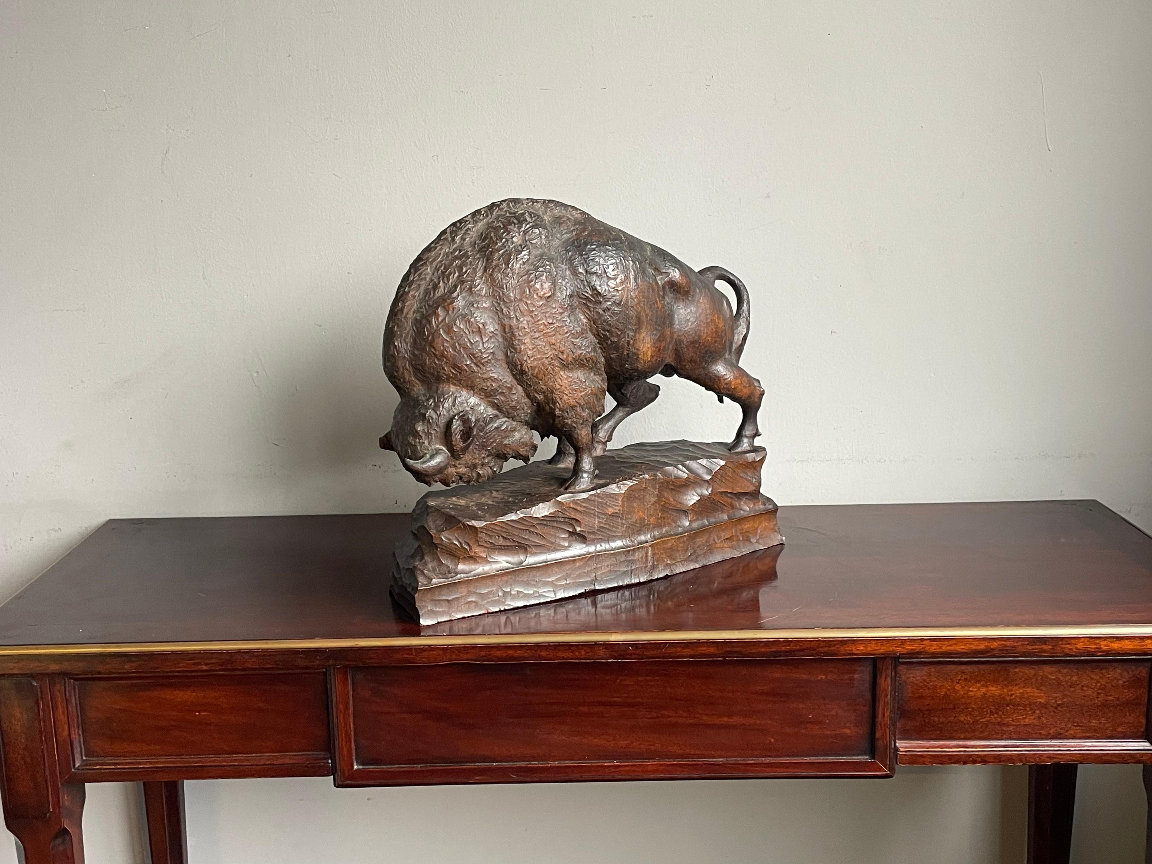 Antique and Top Quality Hand Carved Wooden American Buffalo / Bison ...