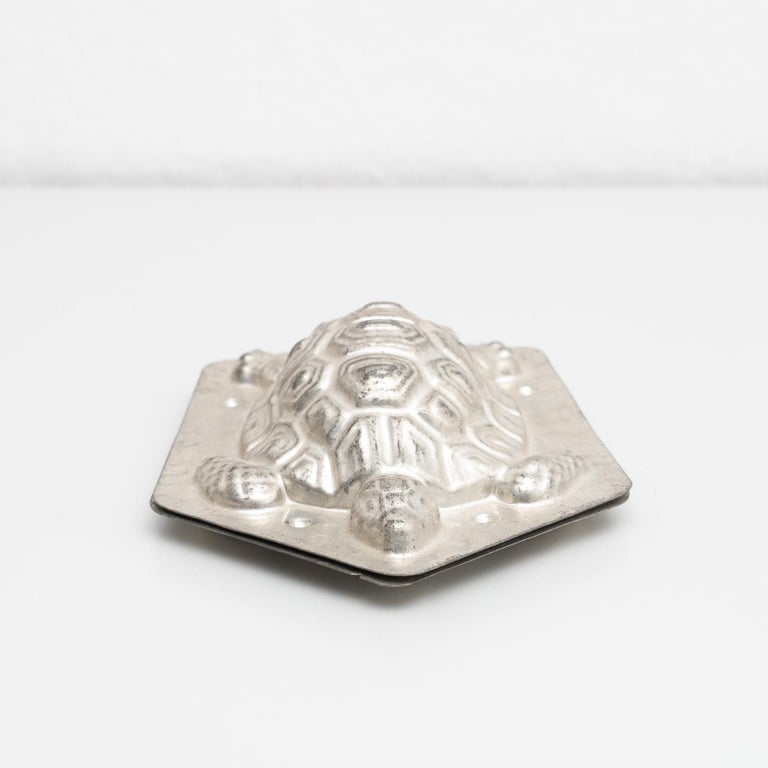 Antique Turtle Shaped Metal Cooking Mold, circa 1950 For Sale at 1stDibs
