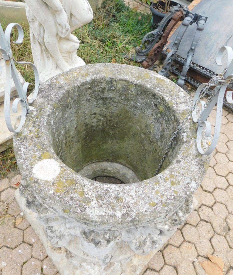 Antique Vicenza Stone Well with Sculptures of Cherubs and Festoons ...