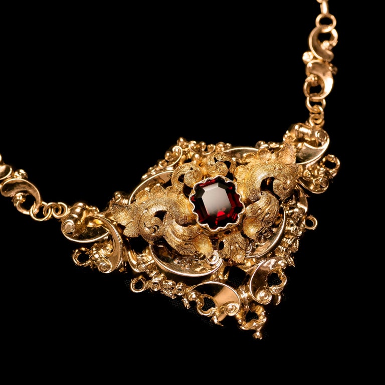 Antique Victorian 18K Gold Garnet Necklace in Baroque Revival Style, c ...