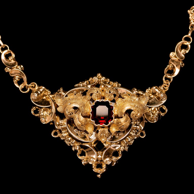 Antique Victorian 18K Gold Garnet Necklace in Baroque Revival Style, c ...