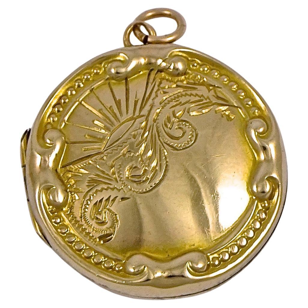 Antique Victorian 9ct Gold Back and Front Engraved Locket For Sale at ...