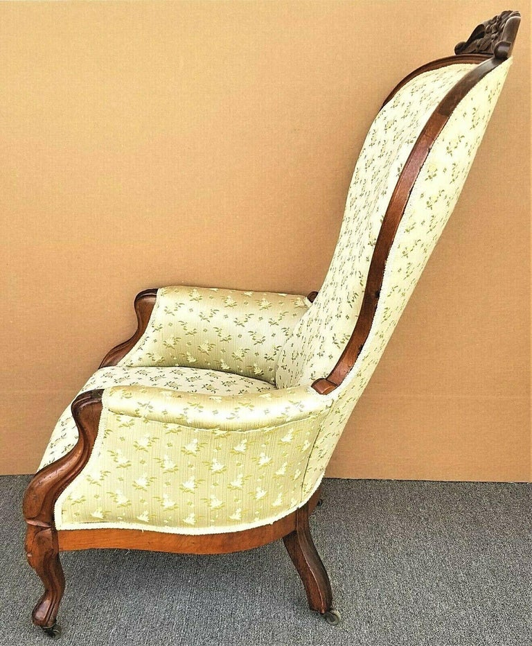 Antique Victorian Balloon Back Parlor Armchair For Sale at 1stDibs