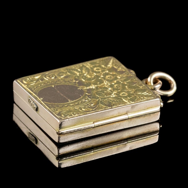 Antique Victorian Book Locket 15ct Gold For Sale at 1stDibs