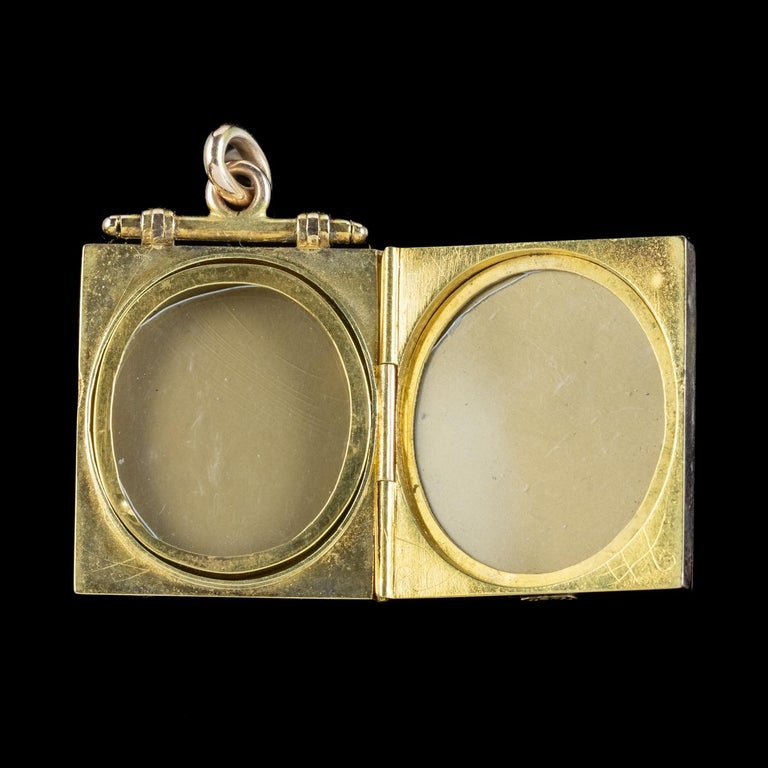 Antique Victorian Book Locket 15ct Gold For Sale at 1stDibs