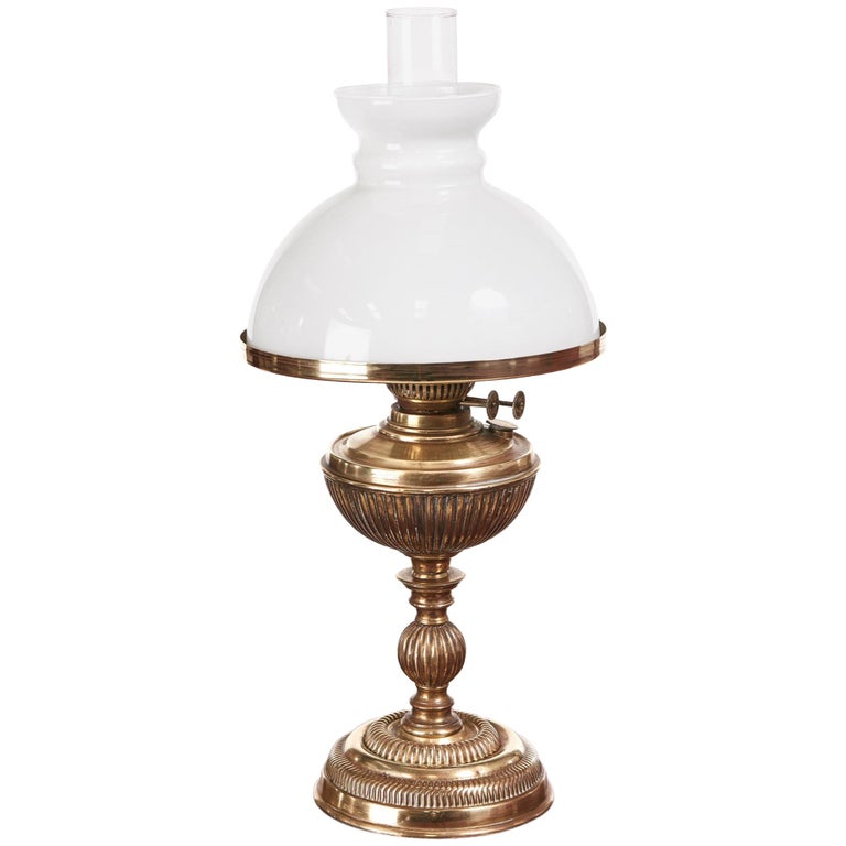 Antique Victorian Brass Oil Lamp at 1stDibs