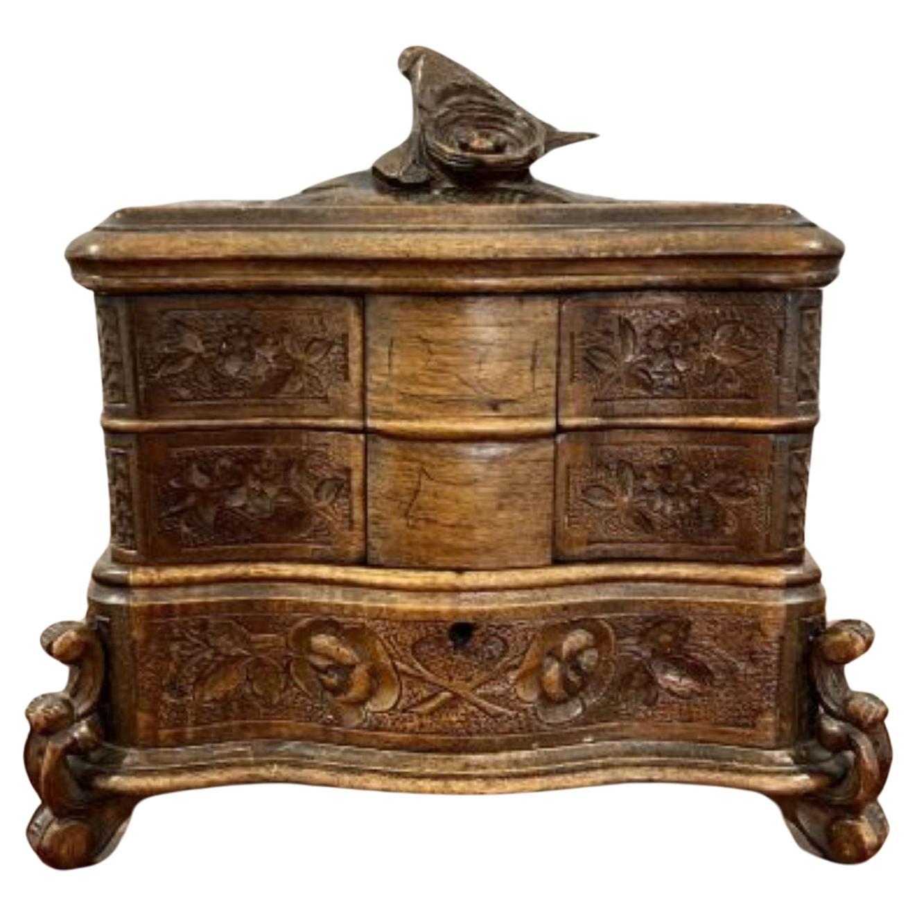 Antique Victorian carved oak jewellery box For Sale at 1stDibs