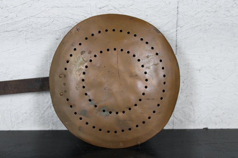 Antique Victorian Copper and Cast Iron Bed Warming Pan For Sale at 1stDibs