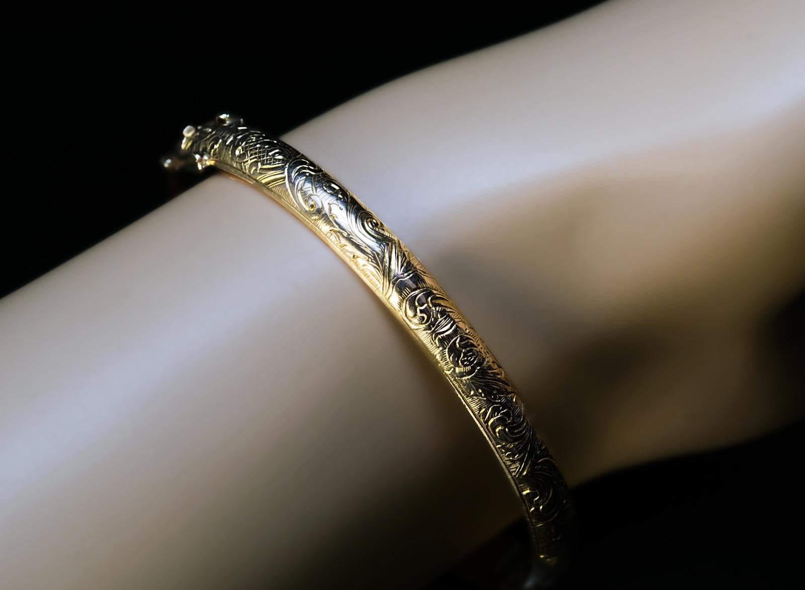 Antique Victorian Emerald Engraved Gold Bangle Bracelet For Sale At