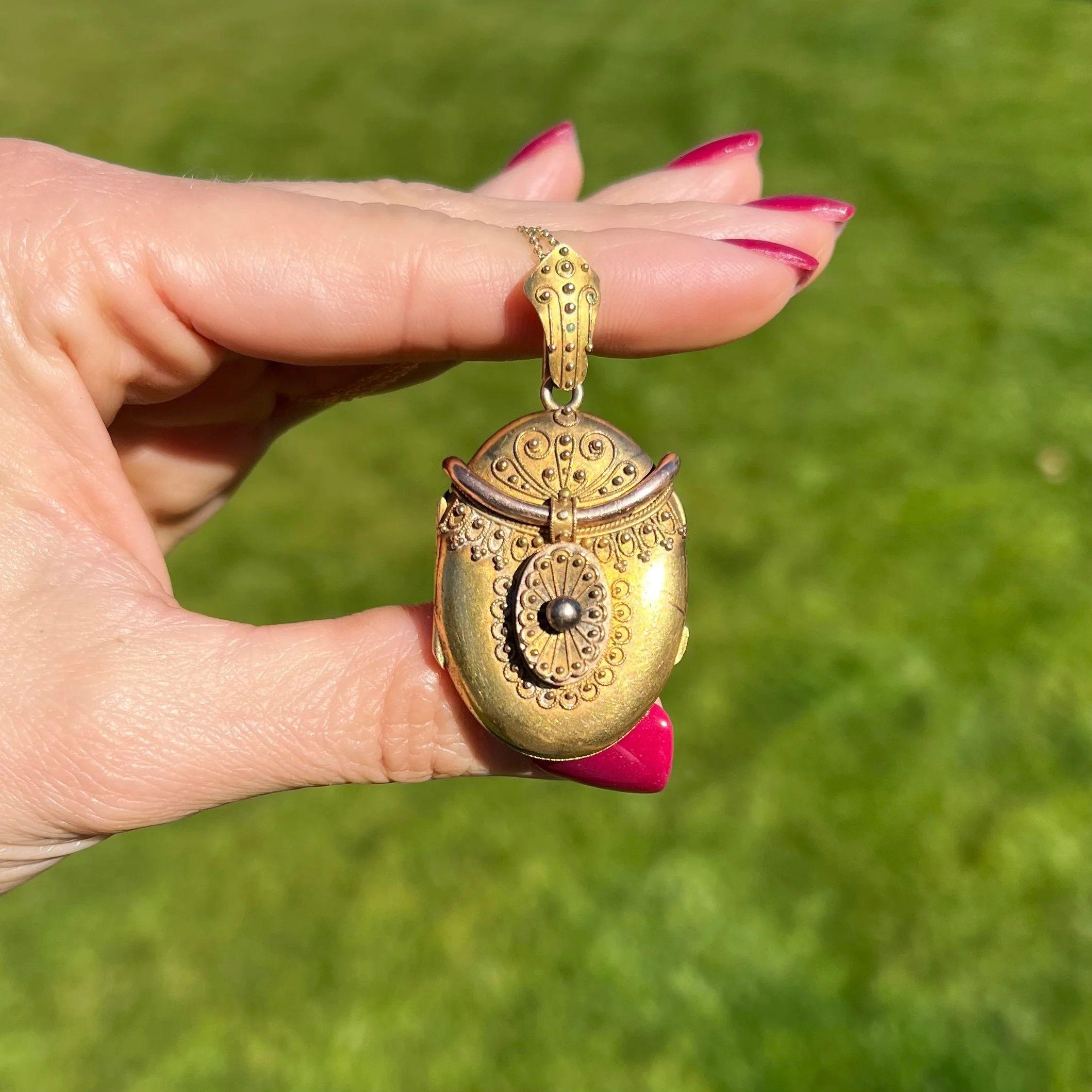 Antique Victorian Gold Photo Locket and Chain Vintage Pendant Necklace ...