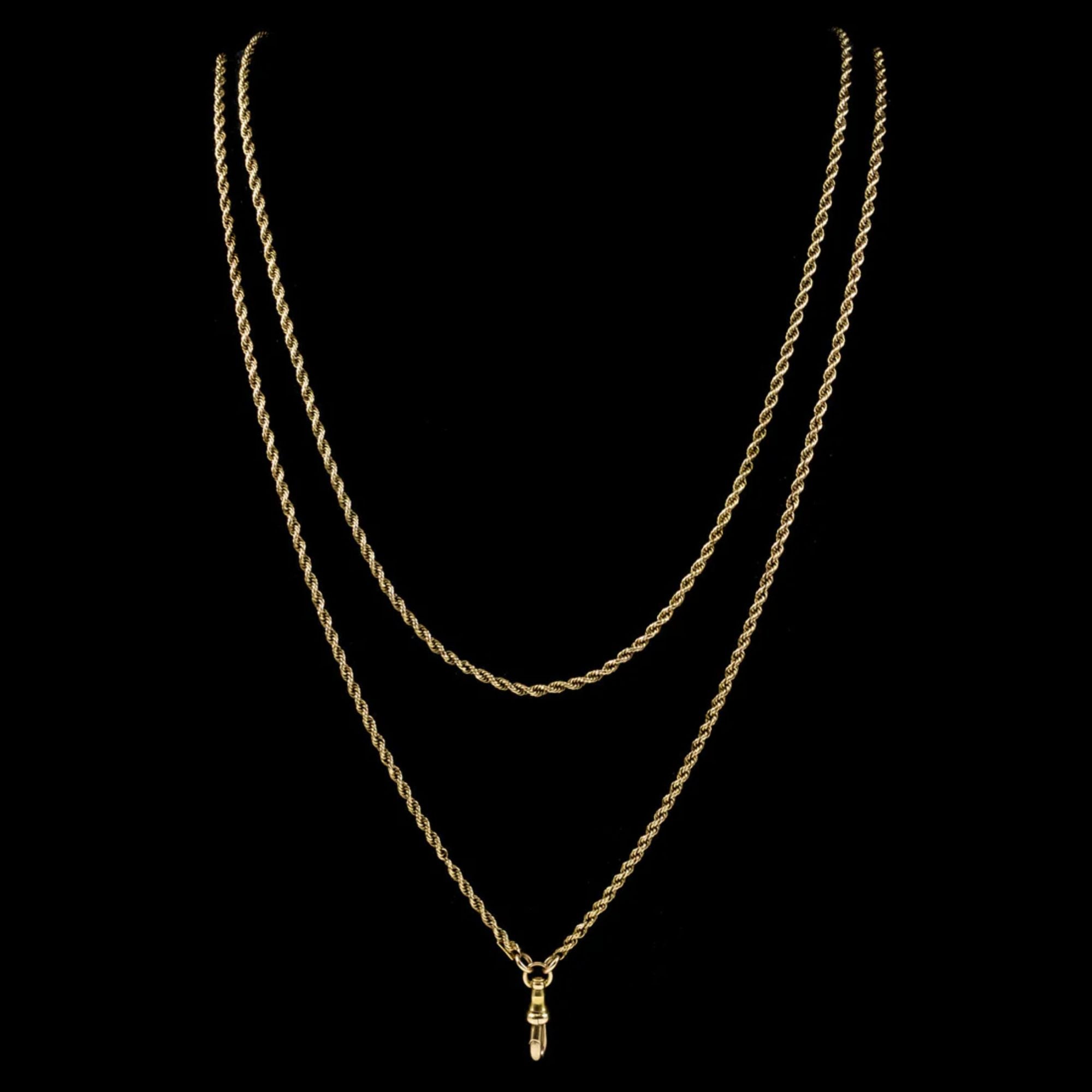 Antique Victorian Guard Chain in 15 Carat Gold For Sale at 1stDibs