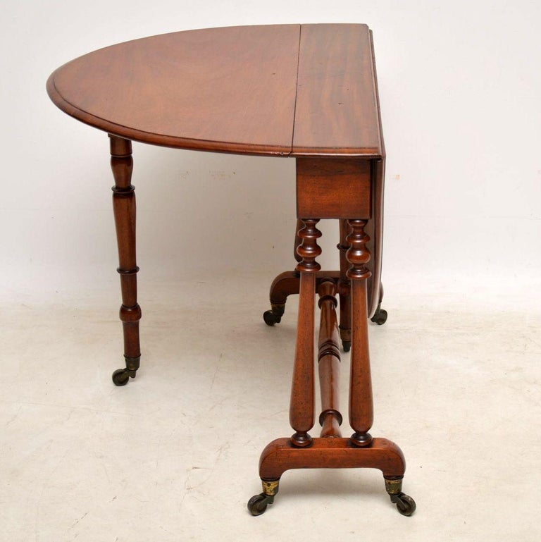 Antique Victorian Mahogany Drop-Leaf Sutherland Table For Sale at 1stDibs