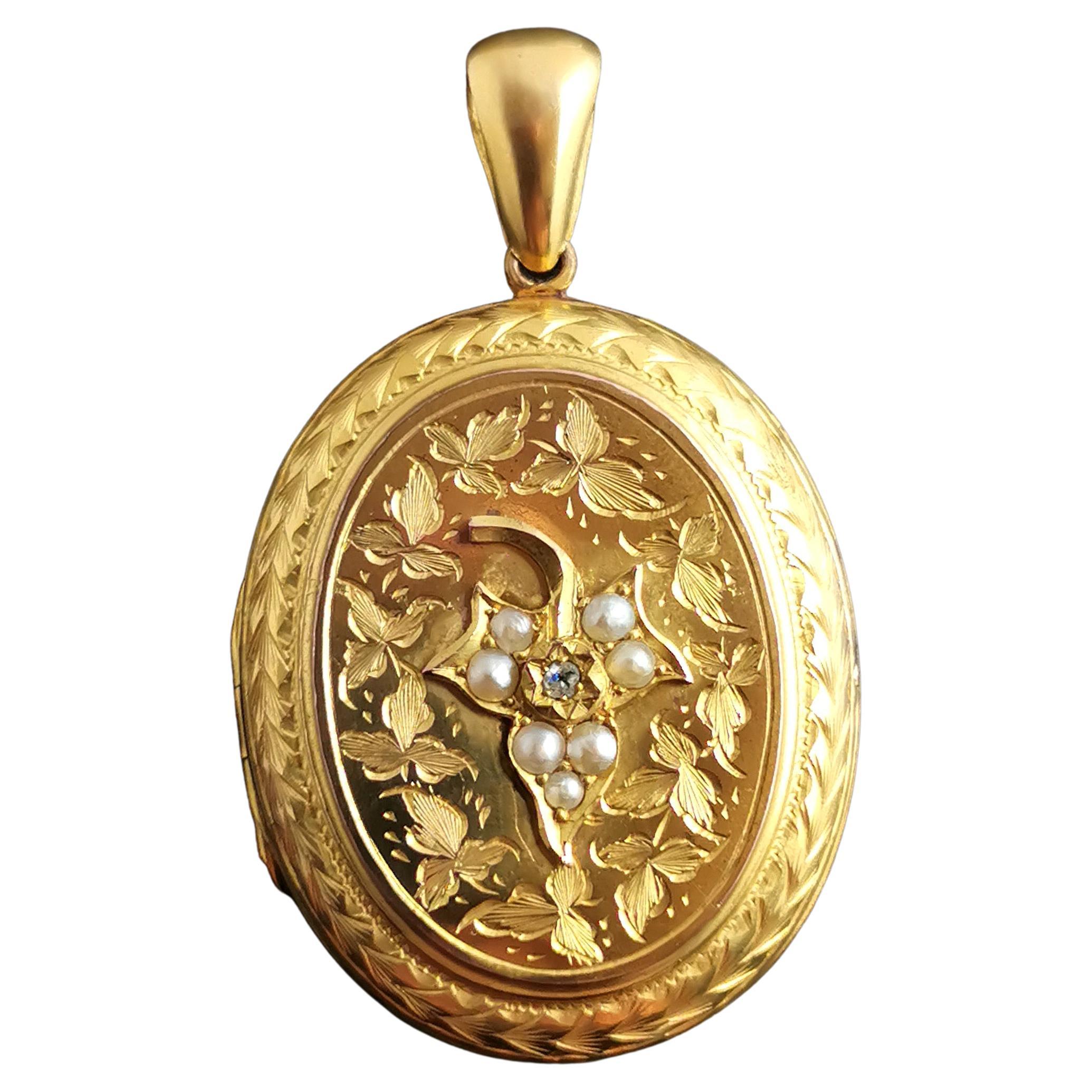 Antique Victorian Mourning Locket 18 Carat Gold Back and Front, circa ...
