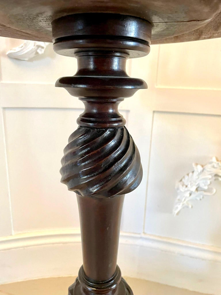 Antique Victorian Quality Mahogany Circular Lamp Table For Sale at 1stDibs