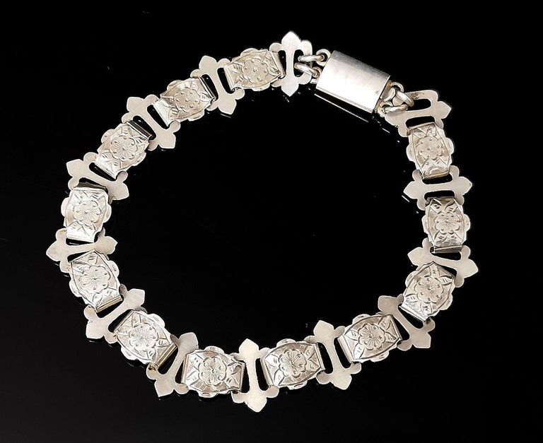 Antique Victorian Silver Book Chain Bracelet, Floral at 1stDibs