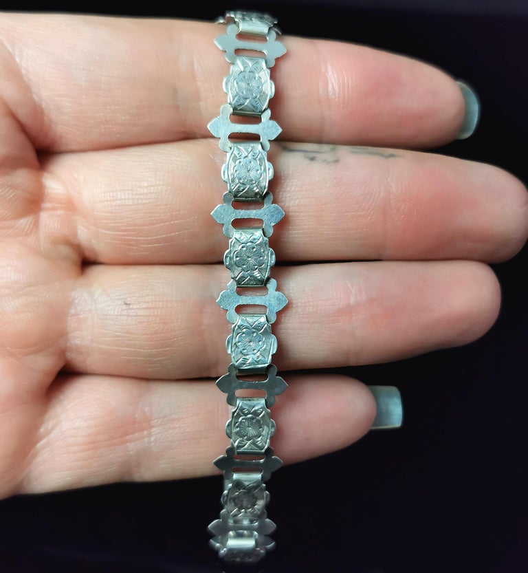 Antique Victorian Silver Book Chain Bracelet, Floral at 1stDibs