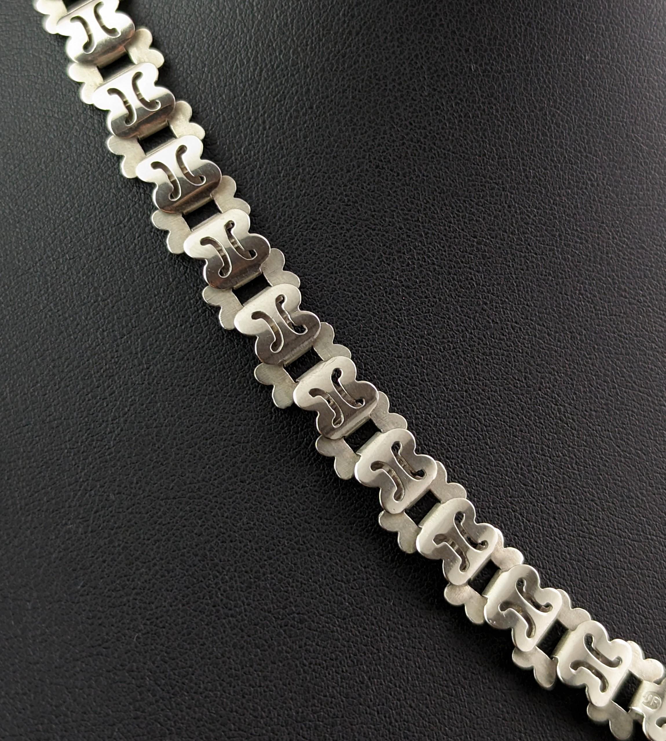 Antique Victorian Silver Book Chain Necklace, Aesthetic For Sale at 1stDibs