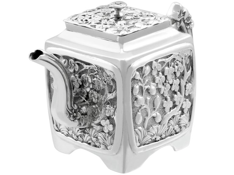 Antique Victorian Sterling Silver Miniature Teapot For Sale at 1stDibs