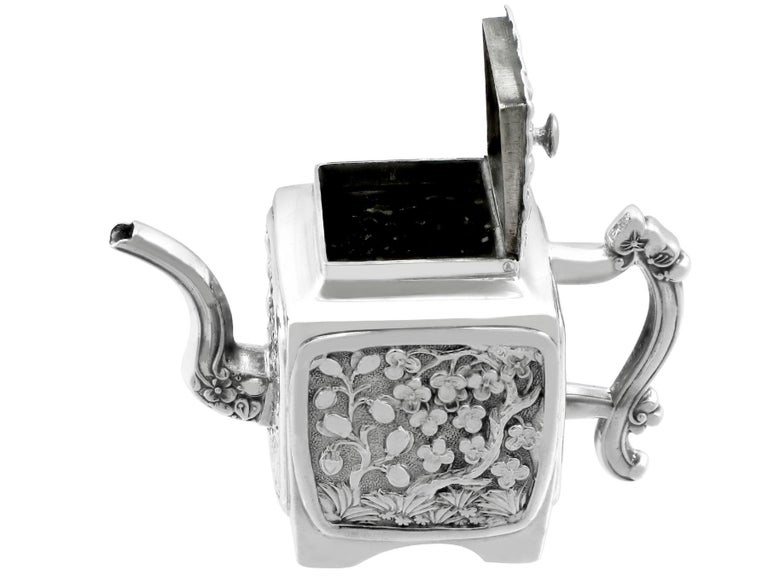 Antique Victorian Sterling Silver Miniature Teapot For Sale at 1stDibs