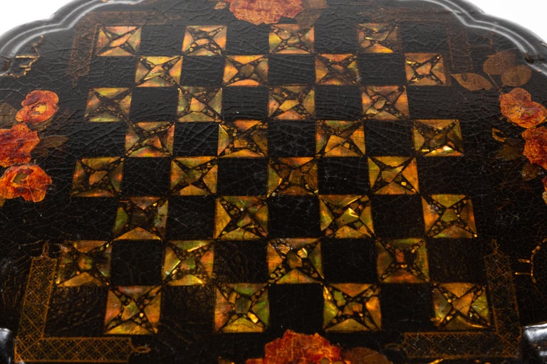 Antique Victorian Tilt-Top Game Table For Sale at 1stdibs