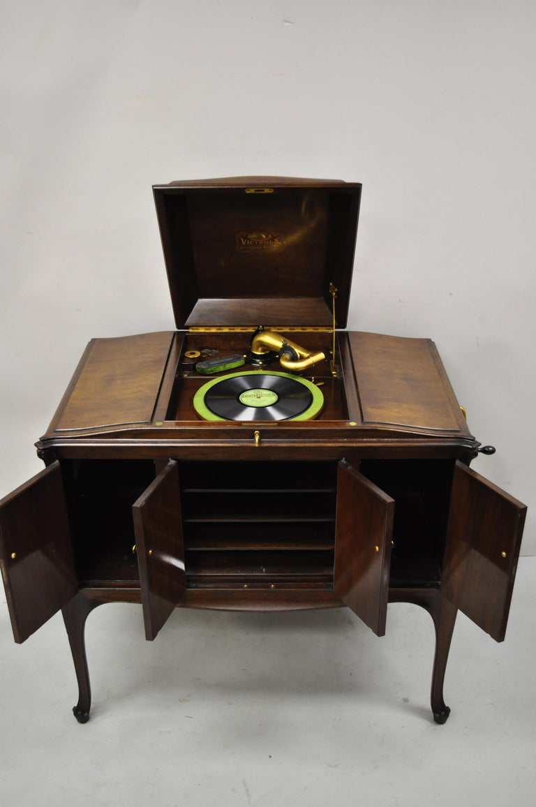 Antique Victorian Victrola VV-300 Phonograph Talking Machine Record ...