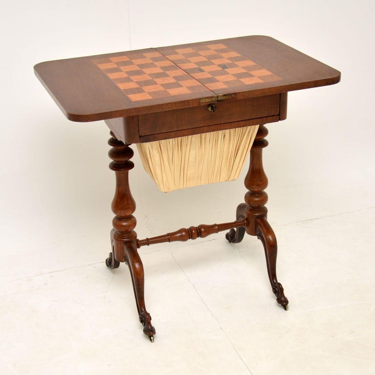 Antique Victorian Walnut Games / Chess Table at 1stDibs