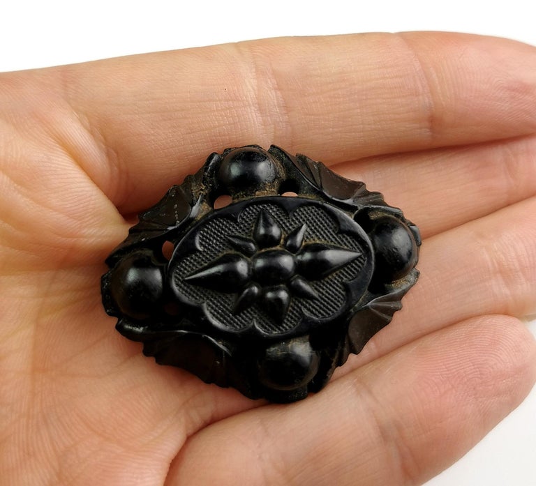 Antique Victorian Whitby Jet brooch For Sale at 1stDibs