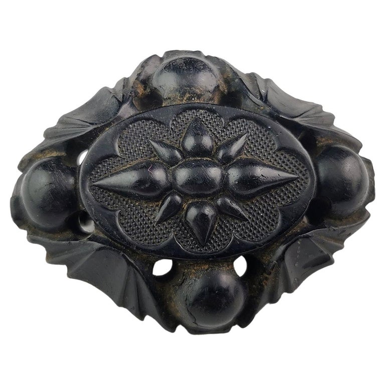 Antique Victorian Whitby Jet brooch For Sale at 1stDibs