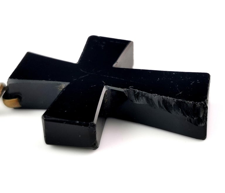 Antique Victorian Whitby Jet Cross pendant For Sale at 1stDibs
