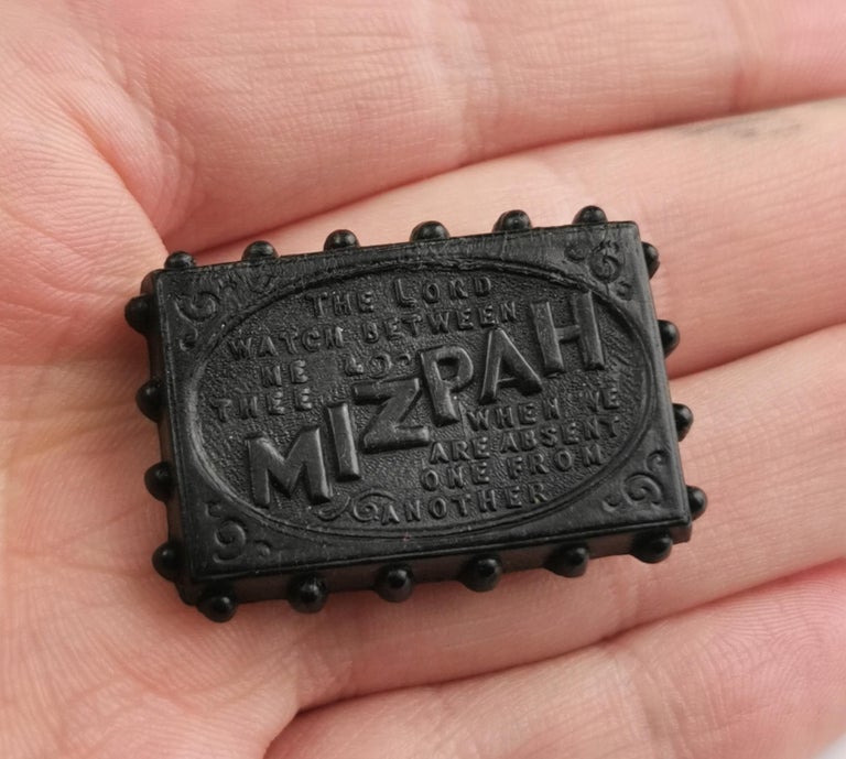 Antique Victorian Whitby Jet Mizpah brooch For Sale at 1stDibs